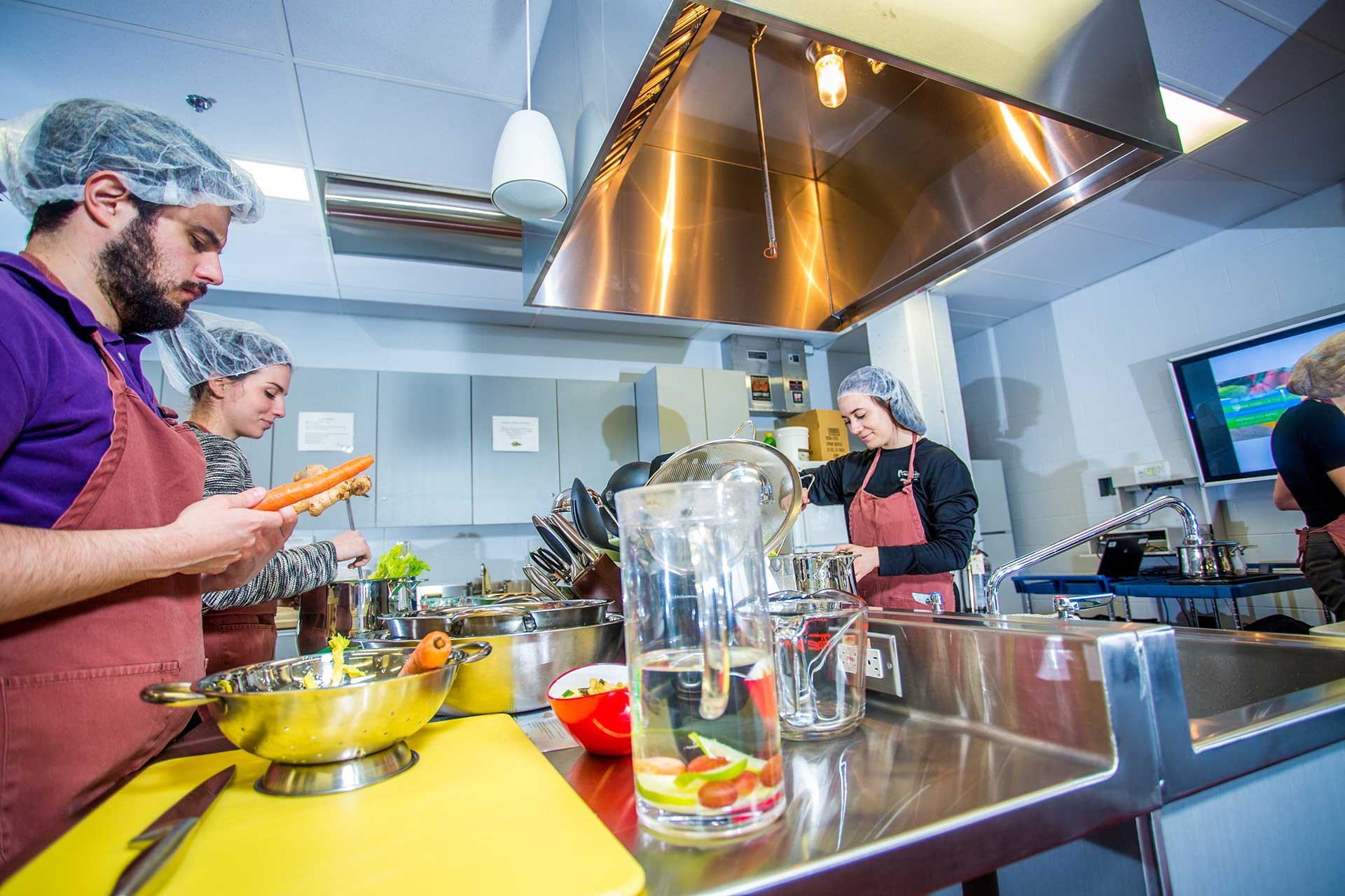 Cooking class: Healthy eating on a budget series | Concordia Food Coalition